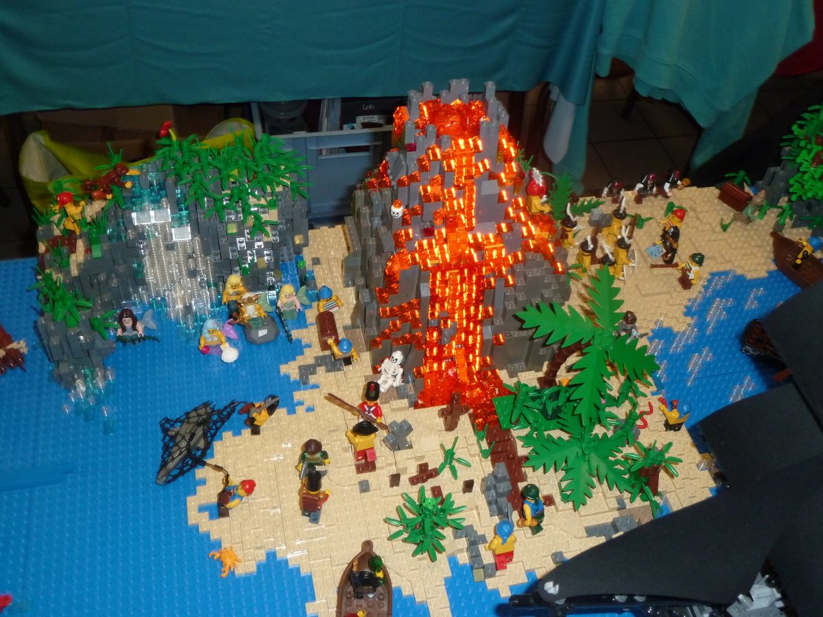 Awesome Pirate Layout by montoumes – MOCs – The Ultimate LEGO® Pirate ...