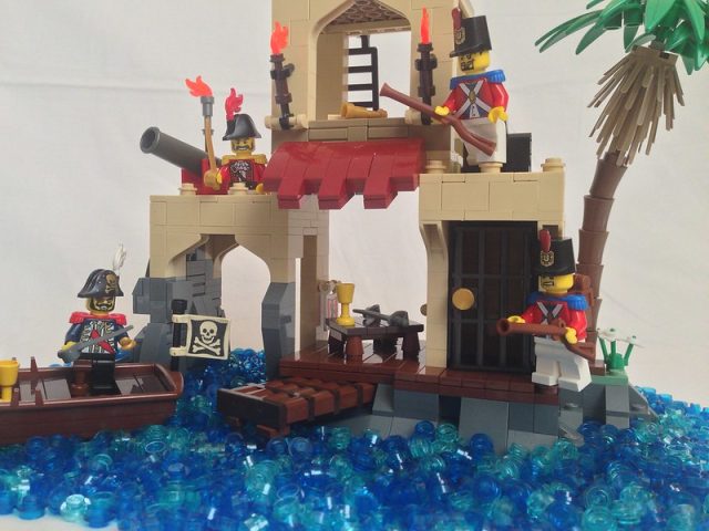 “6263 Imperial Outpost Redesigned” by Robinson – MOCs – Pirate LEGO ...