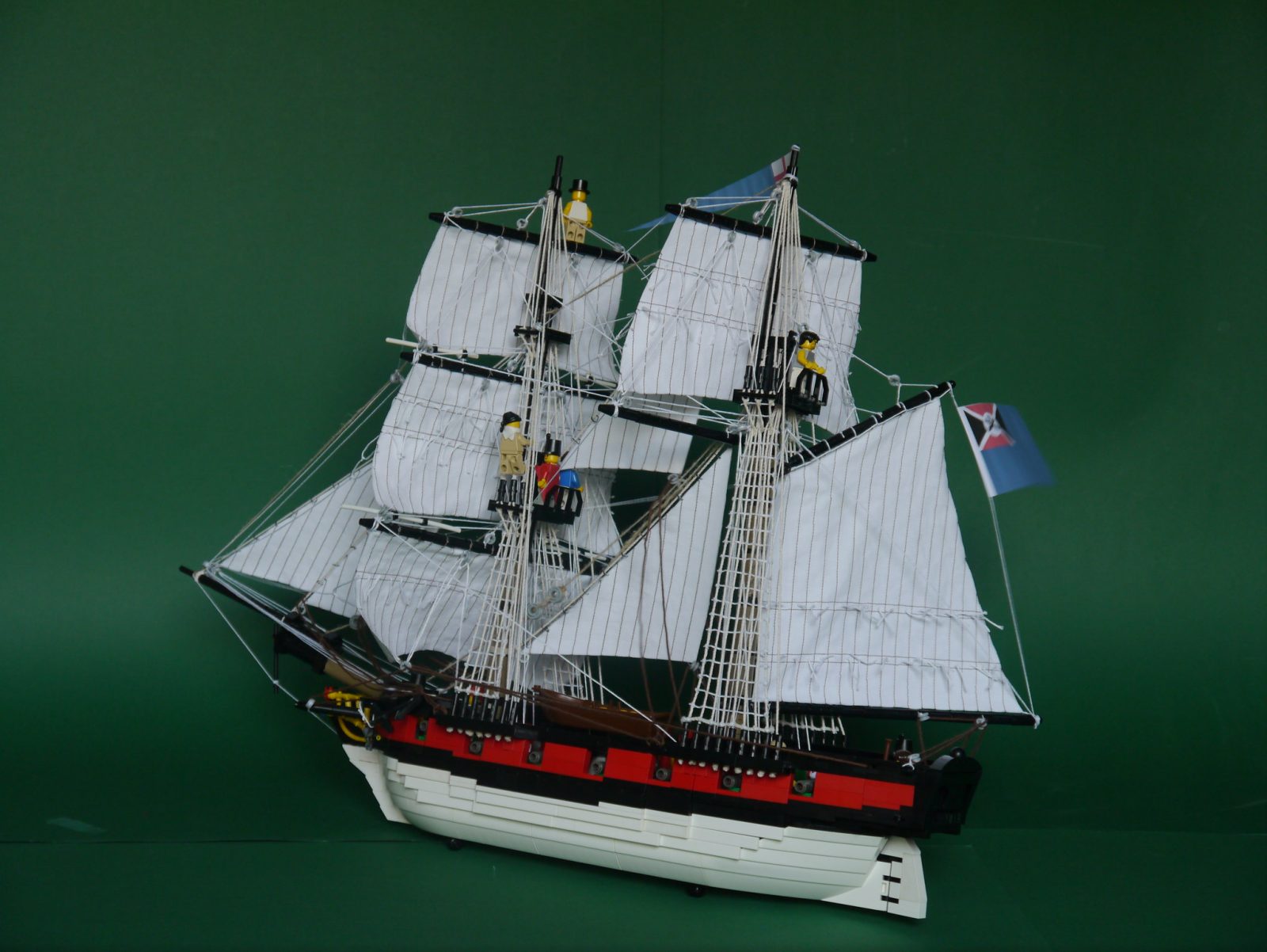 “HMS Ymir” by Wellesley – MOCs – The Ultimate LEGO® Pirate Resource