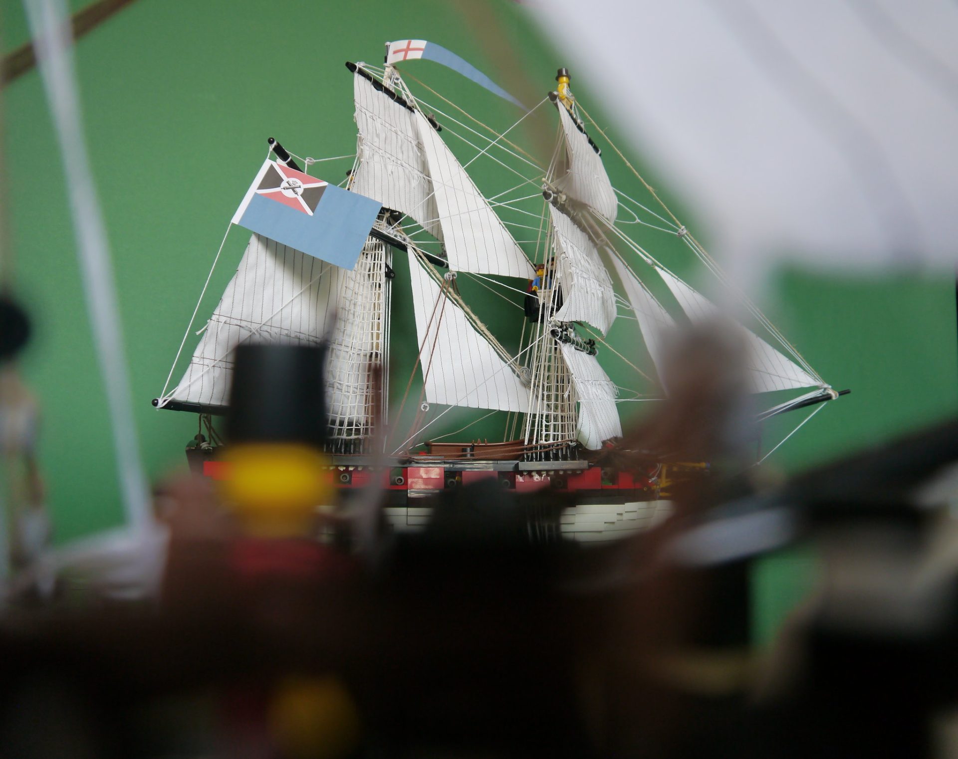 “HMS Ymir” by Wellesley – MOCs – The Ultimate LEGO® Pirate Resource