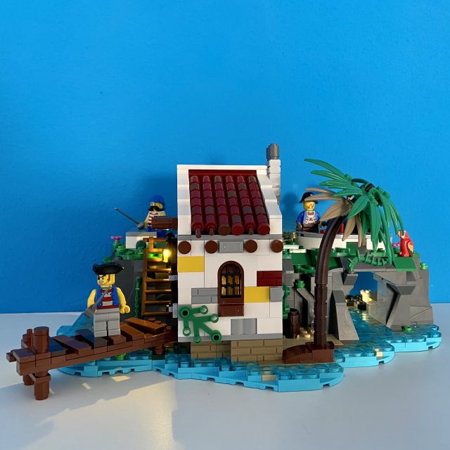 “The Conquered Outpost” by Cjtonic – MOCs – The Best Pirate LEGO® Website