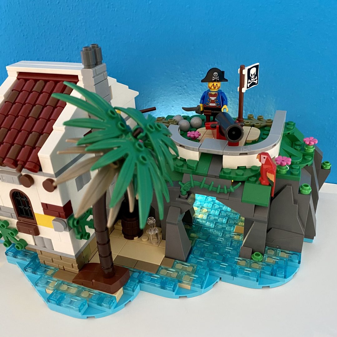 “The Conquered Outpost” by Cjtonic – MOCs – The Ultimate LEGO® Pirate ...