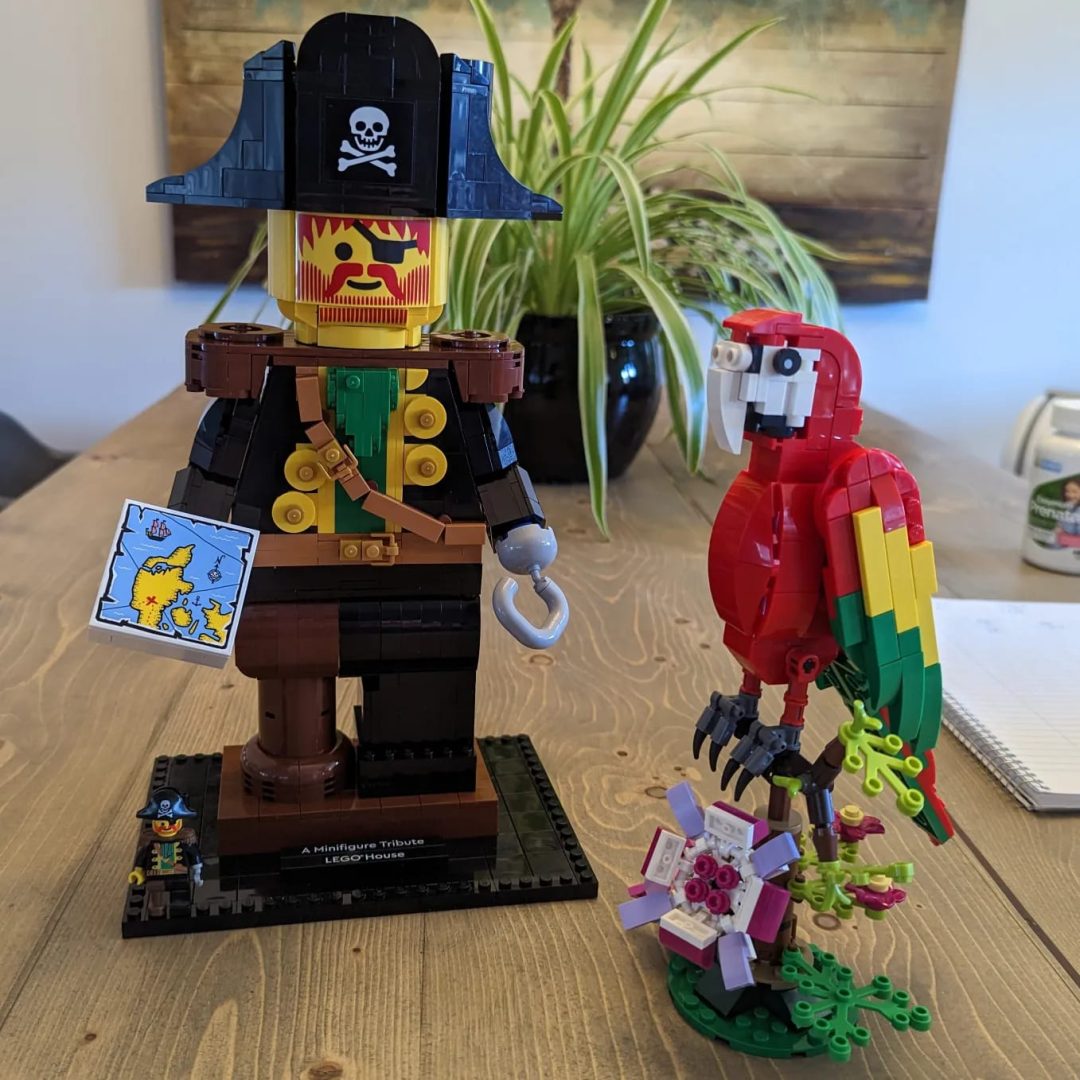 Redbeard Conquers Blocks Magazine Issue 102 – Pirate LEGO® News and MOCs