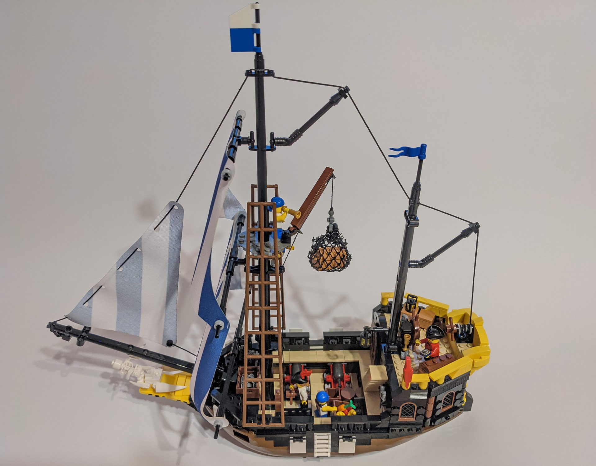 “6274 Caribbean Clipper Reimagined” by Dorino – MOCs – The Best Pirate ...