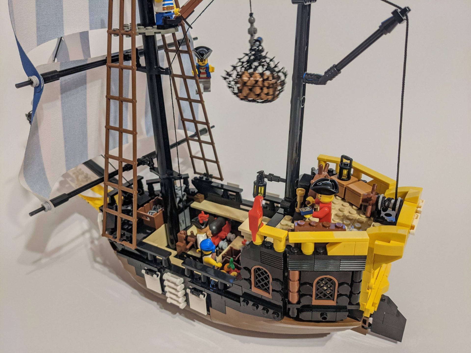 “6274 Caribbean Clipper Reimagined” by Dorino – MOCs – The Best Pirate ...