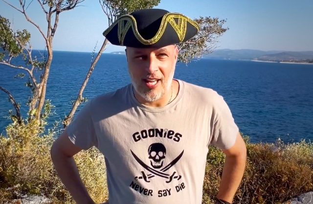 New Official LEGO Set based on Goonies Ship – The home of LEGO® Pirates